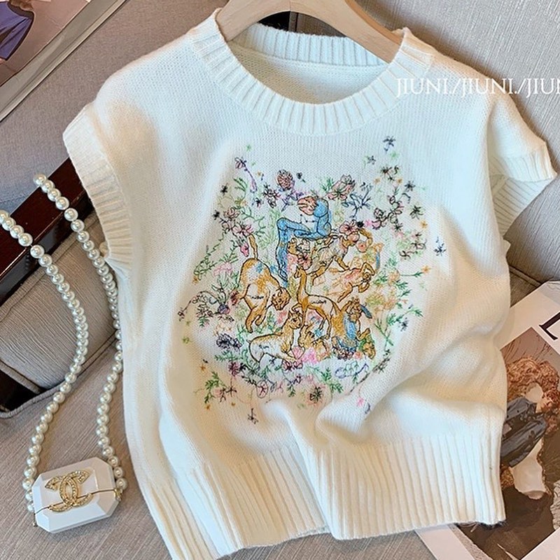 Moe Top – Hip and Frolic